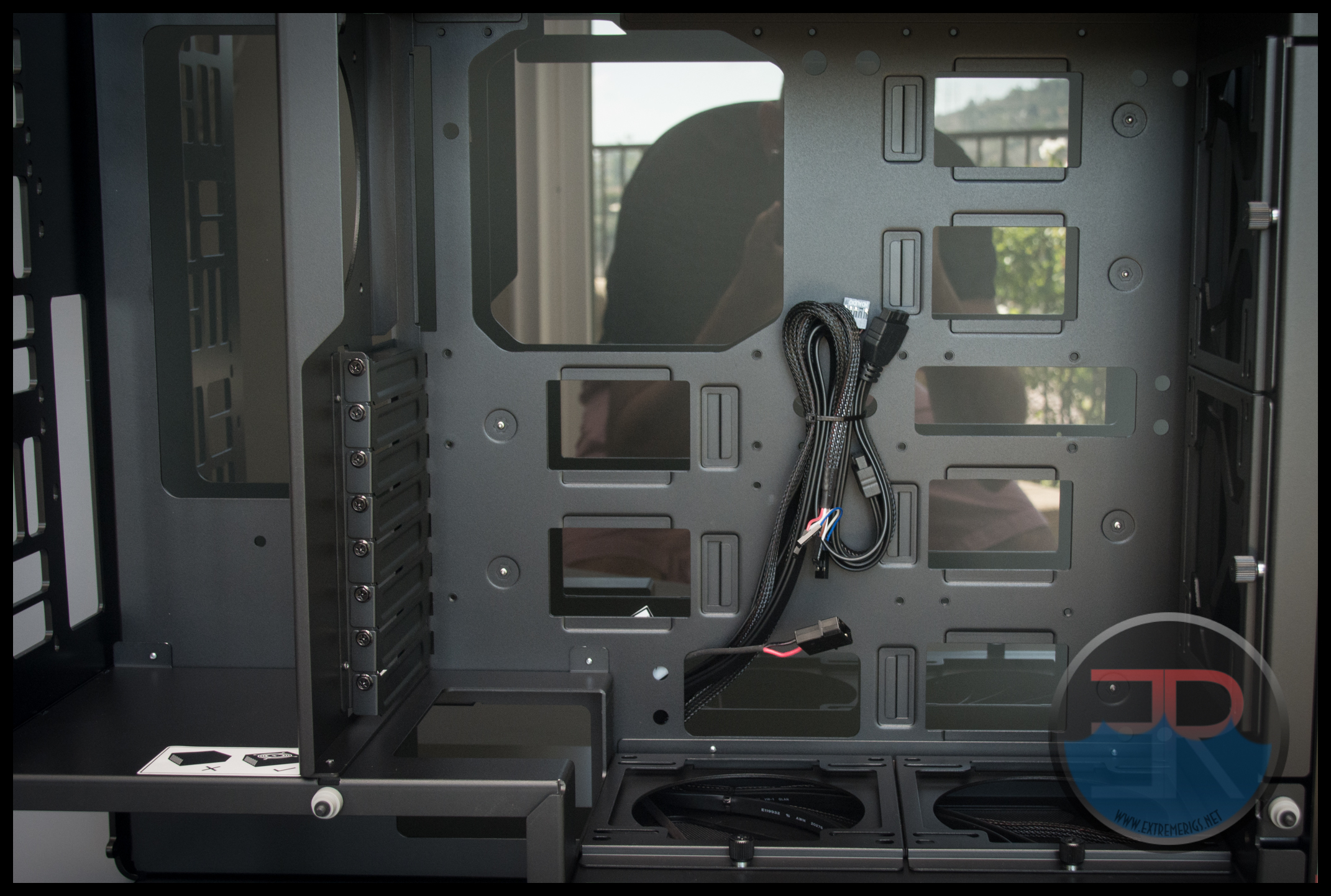 In Win 909 ATX Case Review - Page 2 of 4 - ExtremeRigs.net