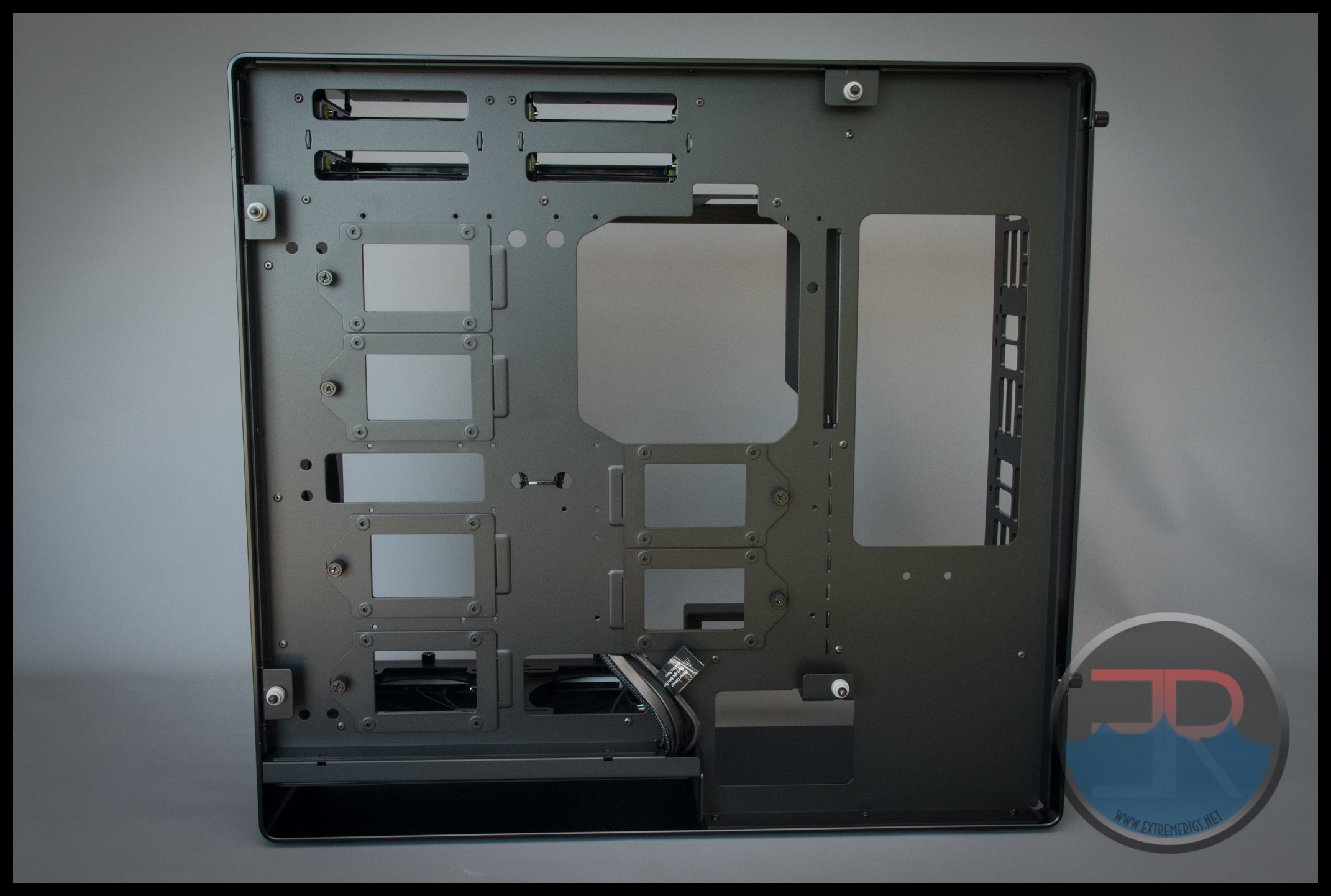 In Win 909 ATX Case Review - Page 2 of 4 - ExtremeRigs.net